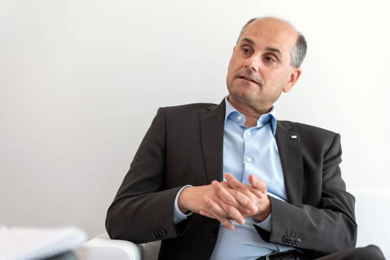 De la fabrique de caoutchouc à l’entreprise de haute technologie – un entretien consacré à l ...